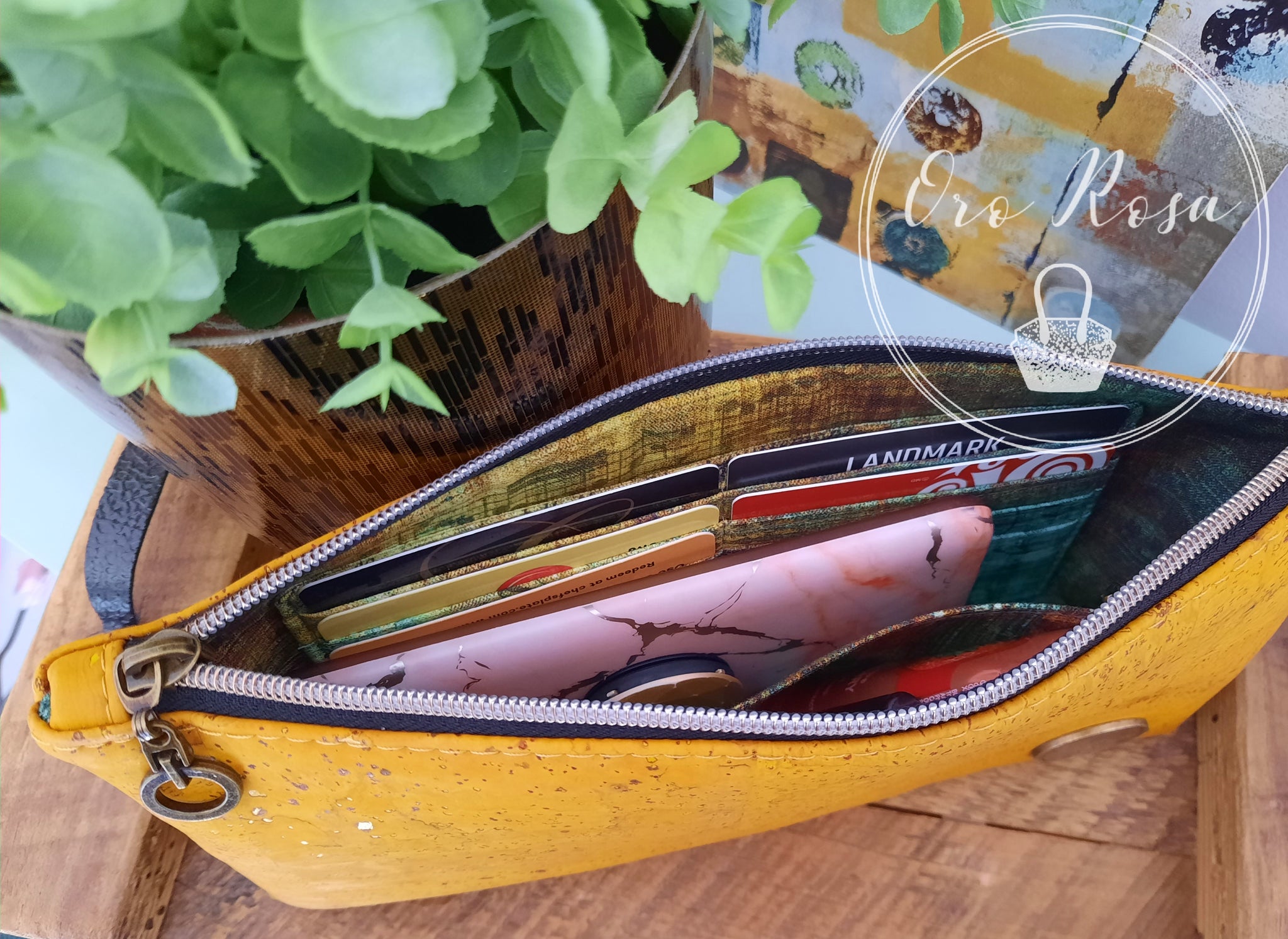 FREE Shazzy Wristlet 2.0 PDF Pattern – Oro Rosa Patterns