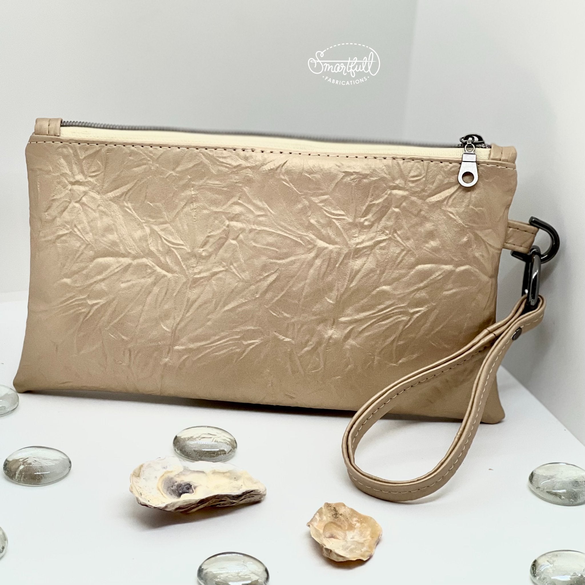 FREE Shazzy Wristlet 2.0 PDF Pattern – Oro Rosa Patterns