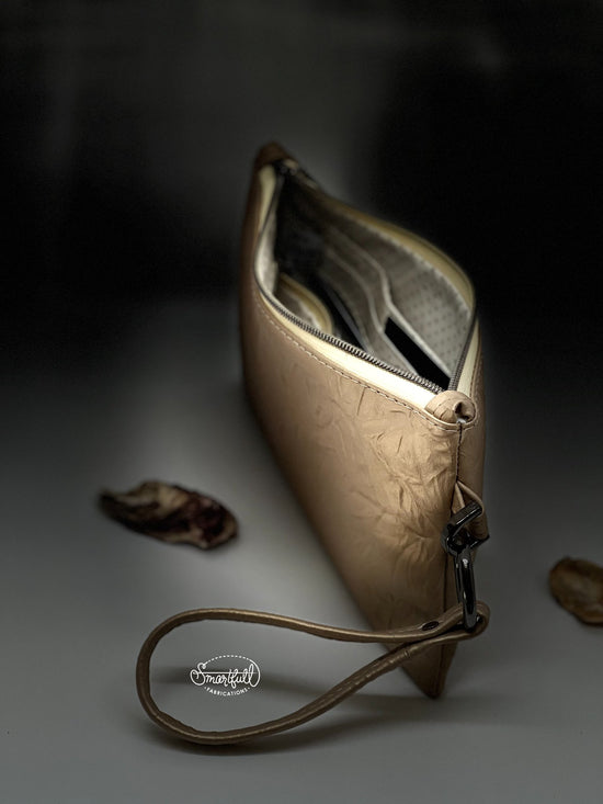 FREE Shazzy Wristlet 2.0 PDF Pattern – Oro Rosa Patterns